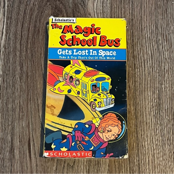 Scholastic | Other | Magic School Bus The Gets Lost In Space Vhs 995 ...